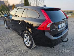 Melns Volvo V60 2016 Paide, ar dzinēja tilpumu 2.00 L un nobraukumu 272 tūkst. km par 7890 €, foto 7 vietnē AUTOMOTO.COM.LV