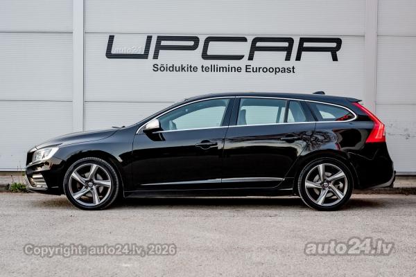 Black Volvo V60 2016 in Parnu, with an engine capacity of 2.00 L and mileage of 248 thousand km for 7900 €, photo 5 on AUTOMOTO.COM.LV