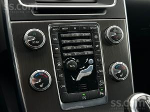 Melns Volvo V60 2016 Jelgava, ar dzinēja tilpumu 2.40 L un nobraukumu 0 tūkst. km par 12990 €, foto 26 vietnē AUTOMOTO.COM.LV