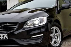 Melns Volvo V60 2016 Tukums, ar dzinēja tilpumu 2.00 L un nobraukumu 325 tūkst. km par 6790 €, foto 6 vietnē AUTOMOTO.COM.LV
