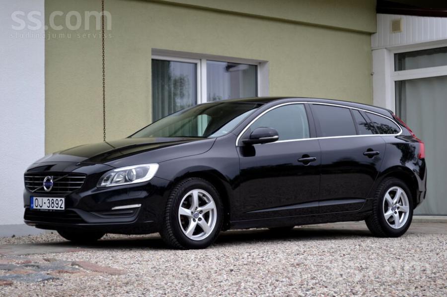 Melns Volvo V60 2016 Tukums, ar dzinēja tilpumu 2.00 L un nobraukumu 325 tūkst. km par 6790 €, foto 7 vietnē AUTOMOTO.COM.LV