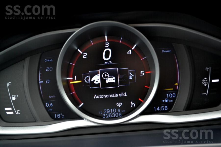 Melns Volvo V60 2016 Tukums, ar dzinēja tilpumu 2.00 L un nobraukumu 325 tūkst. km par 6790 €, foto 17 vietnē AUTOMOTO.COM.LV