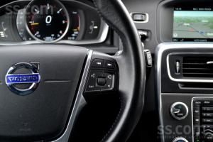 Melns Volvo V60 2016 Tukums, ar dzinēja tilpumu 2.00 L un nobraukumu 325 tūkst. km par 6790 €, foto 20 vietnē AUTOMOTO.COM.LV
