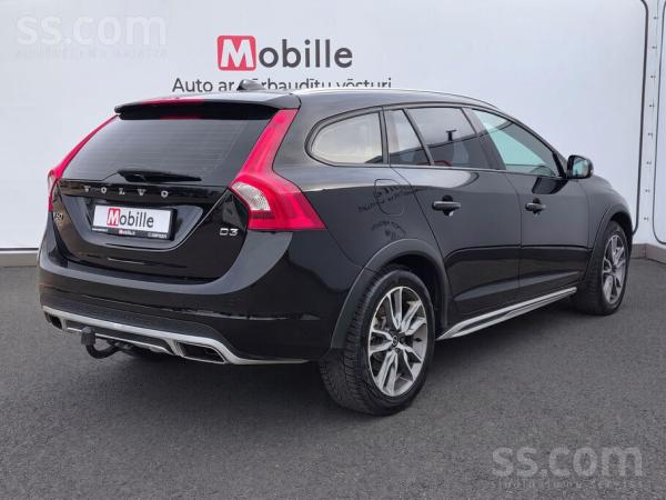 Melns Volvo V60 2016 Rīga, ar dzinēja tilpumu 2.00 L un nobraukumu 288 tūkst. km par 6950 €, foto 6 vietnē AUTOMOTO.COM.LV