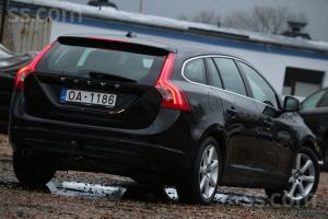 Черный Вольво B60 2016 в Рига, объемом двигателя 2.00 л и пробегом 299 тыс. км за 6790 €, фото 3 на AUTOMOTO.COM.LV