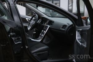 Черный Вольво B60 2016 в Рига, объемом двигателя 2.00 л и пробегом 299 тыс. км за 6790 €, фото 17 на AUTOMOTO.COM.LV