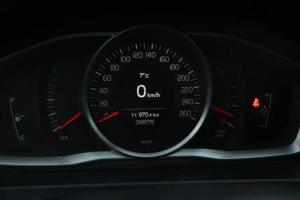 Черный Вольво B60 2016 в Рига, объемом двигателя 2.00 л и пробегом 298 тыс. км за 6990 €, фото 14 на AUTOMOTO.COM.LV
