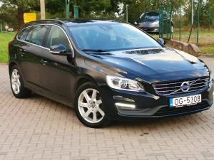 Melns Volvo V60 2016 Kuldīga, ar dzinēja tilpumu 2.00 L un nobraukumu 294 tūkst. km par 8300 €, foto 4 vietnē AUTOMOTO.COM.LV