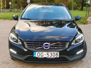 Melns Volvo V60 2016 Kuldīga, ar dzinēja tilpumu 2.00 L un nobraukumu 294 tūkst. km par 8300 €, foto 8 vietnē AUTOMOTO.COM.LV