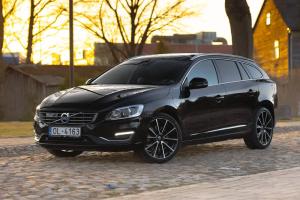 Black Volvo V60 2016 in Jelgava, with an engine capacity of 2.40 L and mileage of 175 thousand km for 14500 €, photo  on AUTOMOTO.COM.LV