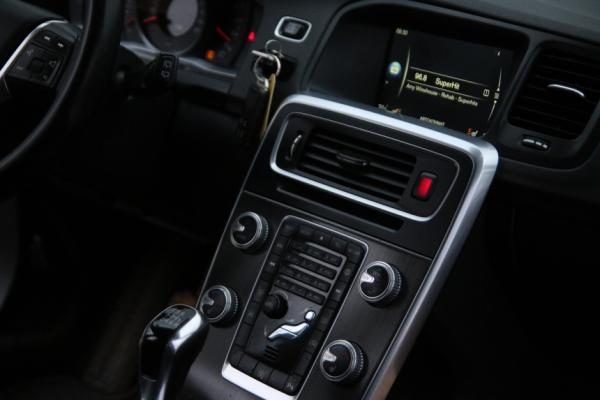 Black Volvo V60 2016 in Riga, with an engine capacity of 2.00 L and mileage of 298 thousand km for 6990 €, photo 7 on AUTOMOTO.COM.LV