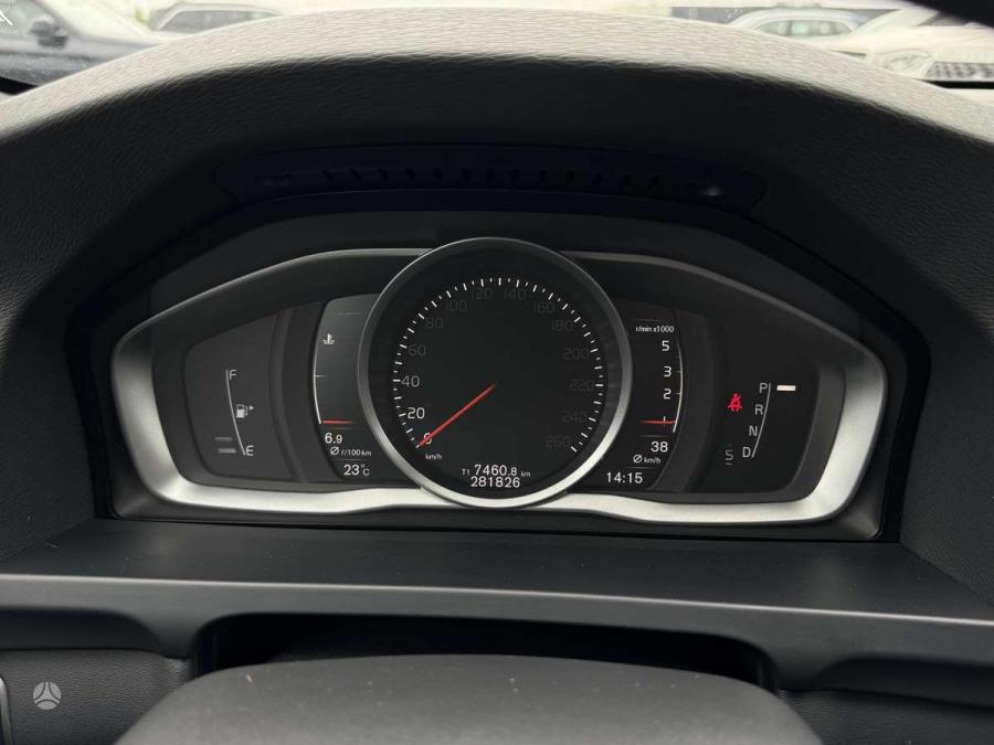 Черный Вольво B60 2016 в Вильнюс, объемом двигателя 1.97 л и пробегом 282 тыс. км за 6890 €, фото 27 на AUTOMOTO.COM.LV