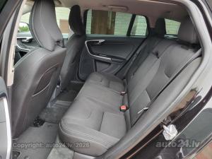 Черный Вольво B60 2016 в Таллин, объемом двигателя 2.00 л и пробегом 219 тыс. км за 7899 €, фото 8 на AUTOMOTO.COM.LV