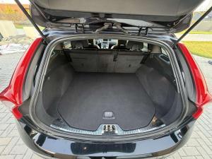 Melns Volvo V60 2016 Klaipėda, ar dzinēja tilpumu 1.97 L un nobraukumu 186 tūkst. km par 8999 €, foto 18 vietnē AUTOMOTO.COM.LV