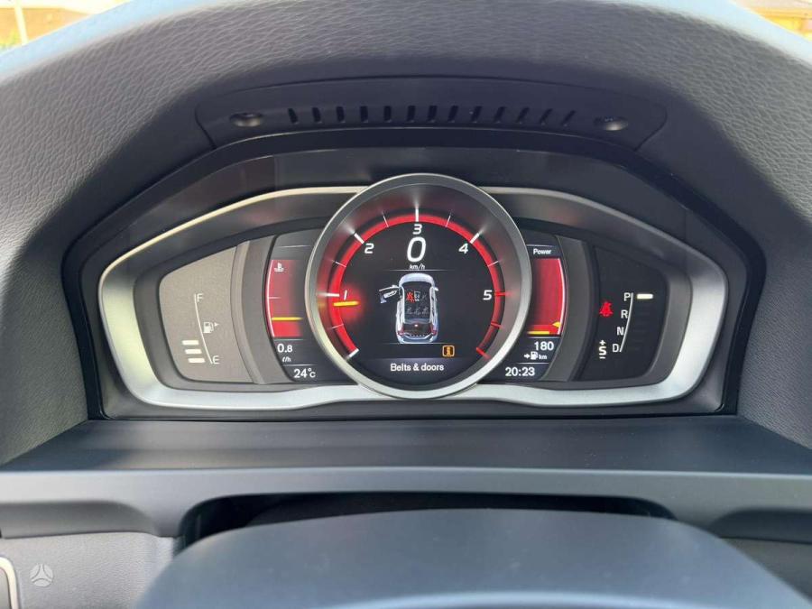 Melns Volvo V60 2016 Klaipėda, ar dzinēja tilpumu 1.97 L un nobraukumu 186 tūkst. km par 8999 €, foto 20 vietnē AUTOMOTO.COM.LV