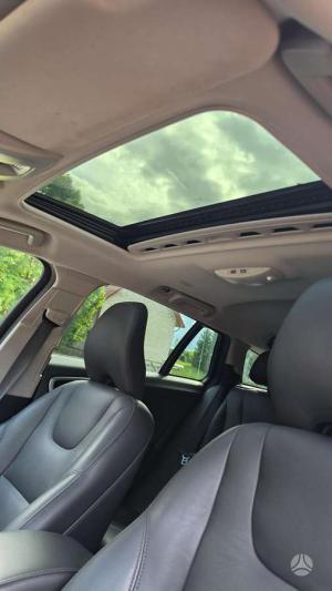 Melns Volvo V60 2016 Raseiniai, ar dzinēja tilpumu 2.40 L un nobraukumu 139 tūkst. km par 7399 €, foto 14 vietnē AUTOMOTO.COM.LV