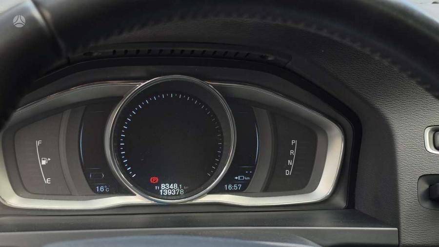 Melns Volvo V60 2016 Raseiniai, ar dzinēja tilpumu 2.40 L un nobraukumu 139 tūkst. km par 7399 €, foto 19 vietnē AUTOMOTO.COM.LV