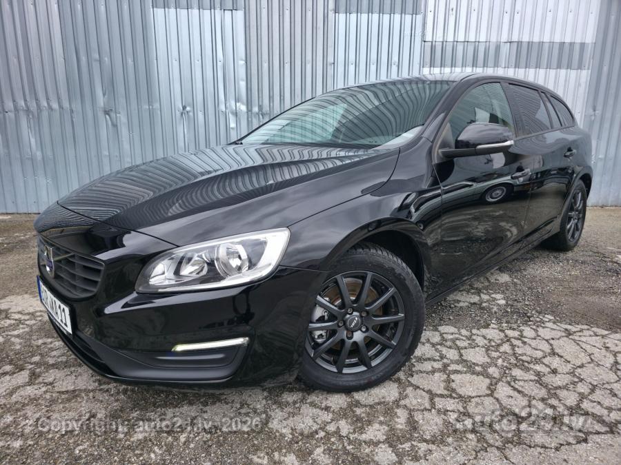 Black Volvo V60 2016 in Tallinn, with an engine capacity of 2.00 L and mileage of 166 thousand km for 7990 €, photo 1 on AUTOMOTO.COM.LV