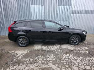 Black Volvo V60 2016 in Tallinn, with an engine capacity of 2.00 L and mileage of 166 thousand km for 7990 €, photo 7 on AUTOMOTO.COM.LV
