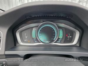 Black Volvo V60 2016 in Tallinn, with an engine capacity of 2.00 L and mileage of 166 thousand km for 7990 €, photo 18 on AUTOMOTO.COM.LV