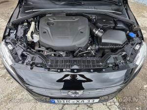 Black Volvo V60 2016 in Tallinn, with an engine capacity of 2.00 L and mileage of 166 thousand km for 7990 €, photo 27 on AUTOMOTO.COM.LV