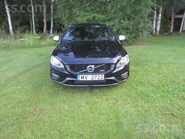 Black Volvo V60 2016 in Ogre, with an engine capacity of 2.00 L and mileage of 192 thousand km for 5500 €, photo 2 on AUTOMOTO.COM.LV