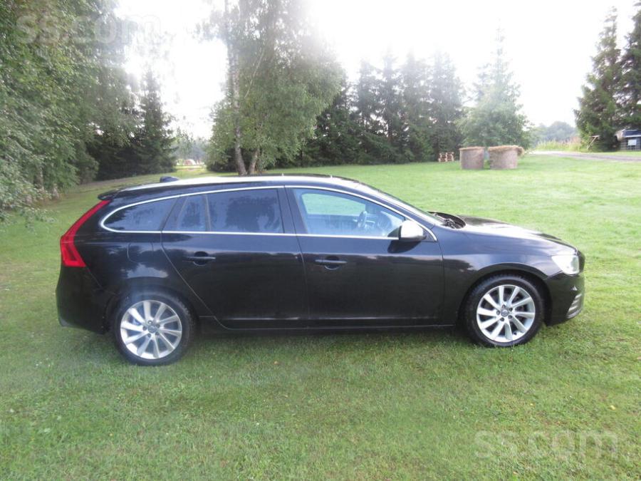 Melns Volvo V60 2016 Ogre, ar dzinēja tilpumu 2.00 L un nobraukumu 192 tūkst. km par 5500 €, foto 6 vietnē AUTOMOTO.COM.LV