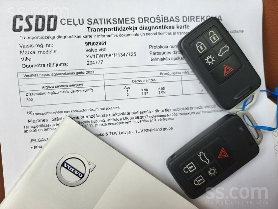 Melns Volvo V60 2016 Jelgava, ar dzinēja tilpumu 2.00 L un nobraukumu 205 tūkst. km par 9790 €, foto 30 vietnē AUTOMOTO.COM.LV