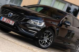 Melns Volvo V60 2016 Jelgava, ar dzinēja tilpumu 2.00 L un nobraukumu 205 tūkst. km par 9790 €, foto 5 vietnē AUTOMOTO.COM.LV