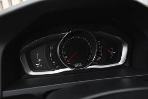 Melns Volvo V60 2016 Jelgava, ar dzinēja tilpumu 2.00 L un nobraukumu 205 tūkst. km par 9790 €, foto 20 vietnē AUTOMOTO.COM.LV