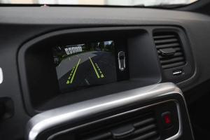 Melns Volvo V60 2016 Jelgava, ar dzinēja tilpumu 2.00 L un nobraukumu 205 tūkst. km par 9790 €, foto 23 vietnē AUTOMOTO.COM.LV