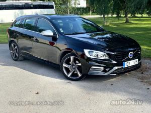 Melns Volvo V60 2016 Tallina, ar dzinēja tilpumu 2.00 L un nobraukumu 251 tūkst. km par 9490 €, foto  vietnē AUTOMOTO.COM.LV