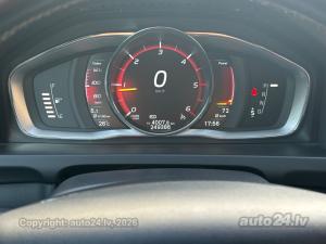 Melns Volvo V60 2016 Tallina, ar dzinēja tilpumu 2.00 L un nobraukumu 251 tūkst. km par 9490 €, foto 13 vietnē AUTOMOTO.COM.LV