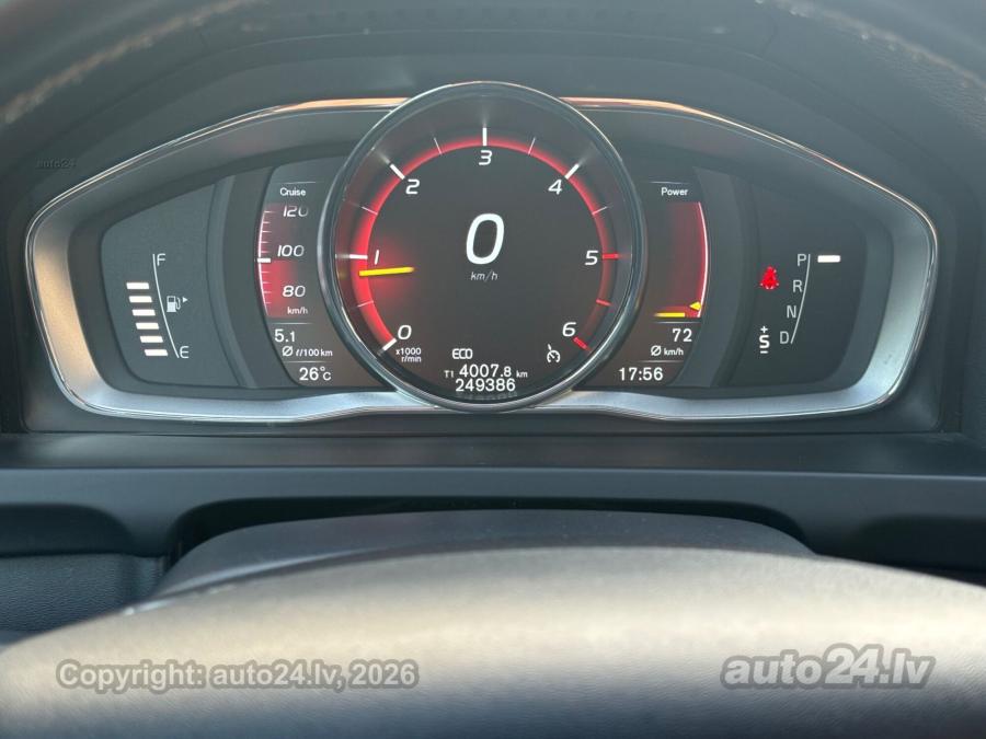 Melns Volvo V60 2016 Tallina, ar dzinēja tilpumu 2.00 L un nobraukumu 251 tūkst. km par 9490 €, foto 13 vietnē AUTOMOTO.COM.LV