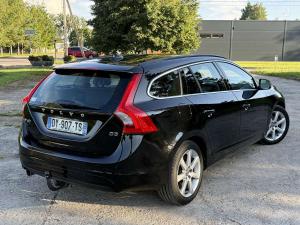 Melns Volvo V60 2016 Tauragė, ar dzinēja tilpumu 1.97 L un nobraukumu 291 tūkst. km par 6900 €, foto 4 vietnē AUTOMOTO.COM.LV