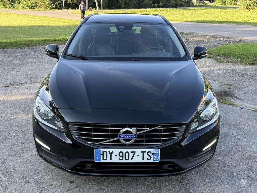 Melns Volvo V60 2016 Tauragė, ar dzinēja tilpumu 1.97 L un nobraukumu 291 tūkst. km par 6900 €, foto 6 vietnē AUTOMOTO.COM.LV