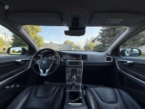 Melns Volvo V60 2016 Tauragė, ar dzinēja tilpumu 1.97 L un nobraukumu 291 tūkst. km par 6900 €, foto 14 vietnē AUTOMOTO.COM.LV