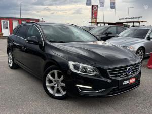 Black Volvo V60 2016 in Vilnius, with an engine capacity of 1.97 L and mileage of 282 thousand km for 6390 €, photo 6 on AUTOMOTO.COM.LV