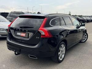 Black Volvo V60 2016 in Vilnius, with an engine capacity of 1.97 L and mileage of 282 thousand km for 6390 €, photo 11 on AUTOMOTO.COM.LV
