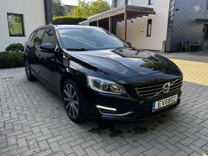 Black Volvo V60 2016 in Kaunas, with an engine capacity of 2.40 L and mileage of 363 thousand km for 5800 €, photo  on AUTOMOTO.COM.LV