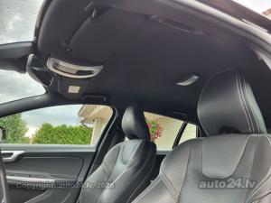 Black Volvo V60 2016 in Tallinn, with an engine capacity of 2.00 L and mileage of 181 thousand km for 9999 €, photo 12 on AUTOMOTO.COM.LV