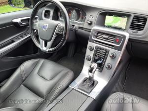 Black Volvo V60 2016 in Tallinn, with an engine capacity of 2.00 L and mileage of 181 thousand km for 9999 €, photo 15 on AUTOMOTO.COM.LV