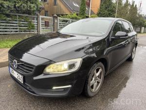 Черный Вольво B60 2016 в Рига, объемом двигателя 2.00 л и пробегом 300 тыс. км за 3100 €, фото  на AUTOMOTO.COM.LV