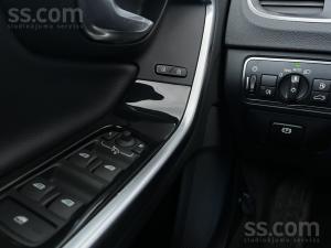 Melns Volvo V60 2016 Rīga, ar dzinēja tilpumu 2.40 L un nobraukumu 248 tūkst. km par 9500 €, foto 19 vietnē AUTOMOTO.COM.LV
