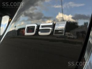 Melns Volvo V60 2016 Rīga, ar dzinēja tilpumu 2.40 L un nobraukumu 248 tūkst. km par 9500 €, foto 24 vietnē AUTOMOTO.COM.LV