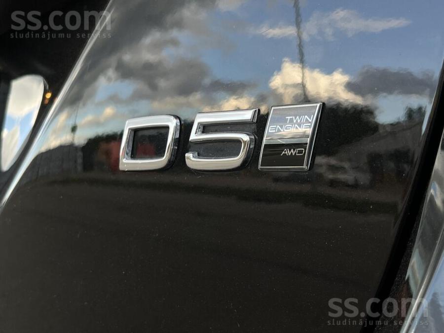 Melns Volvo V60 2016 Rīga, ar dzinēja tilpumu 2.40 L un nobraukumu 248 tūkst. km par 9500 €, foto 24 vietnē AUTOMOTO.COM.LV