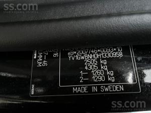 Melns Volvo V60 2016 Rīga, ar dzinēja tilpumu 2.40 L un nobraukumu 248 tūkst. km par 9500 €, foto 29 vietnē AUTOMOTO.COM.LV