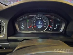 Черный Вольво B60 2016 в Рига, объемом двигателя 2.00 л и пробегом 301 тыс. км за 5450 €, фото 8 на AUTOMOTO.COM.LV