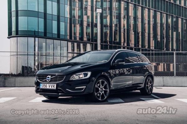 Volvo V60 2016 Tallina vietnē Melns Volvo V60 2016 Tallina, ar dzinēja tilpumu 2.00 L un nobraukumu 296 tūkst. km par 6500 €, foto 4 vietnē AUTOMOTO.COM.LV