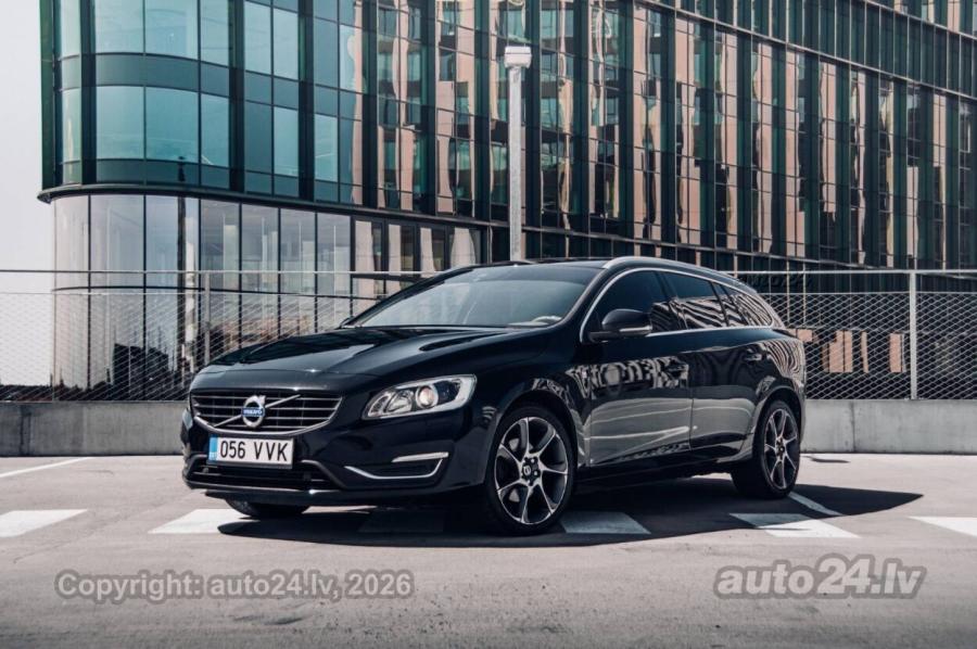Melns Volvo V60 2016 Tallina, ar dzinēja tilpumu 2.00 L un nobraukumu 296 tūkst. km par 6500 €, foto 4 vietnē AUTOMOTO.COM.LV